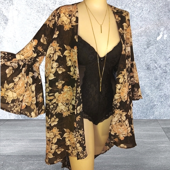 Windsor | Tops | Windsor Floral Sheer Highlow Bell Sleeve Duster Kimono ...